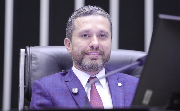 Projeto de Fausto Pinato que cria Unidades de Urgência em Fisioterapia ...